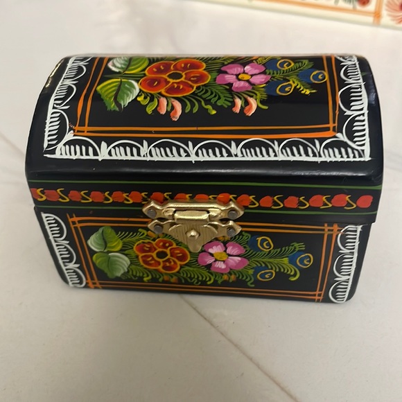 Other | Vintage Mexican Olinala Guerrero Black Lacquered Wood Box ...